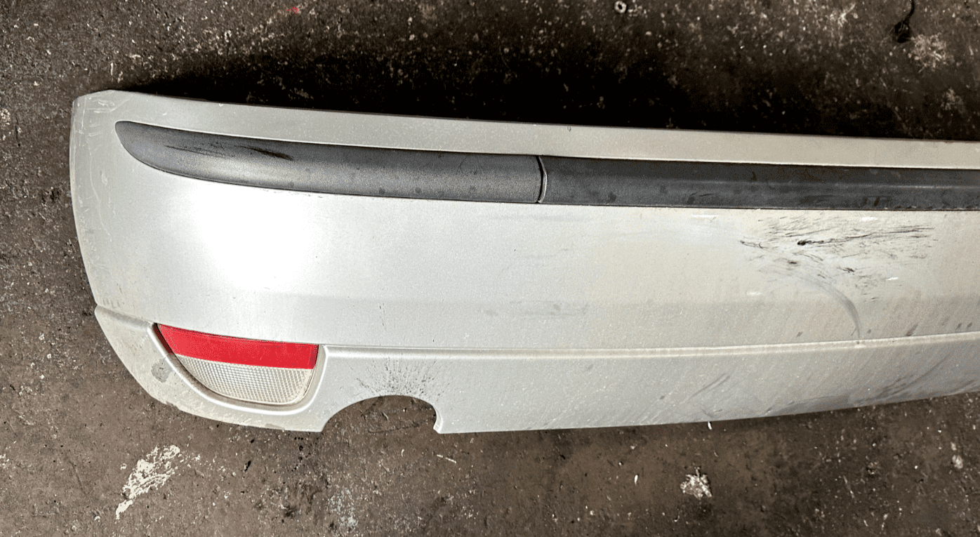 GENUINE FORD FOCUS MK1 ZTEC REAR HATCHBACK BUMPER STARDUST SILVER 2002 ...