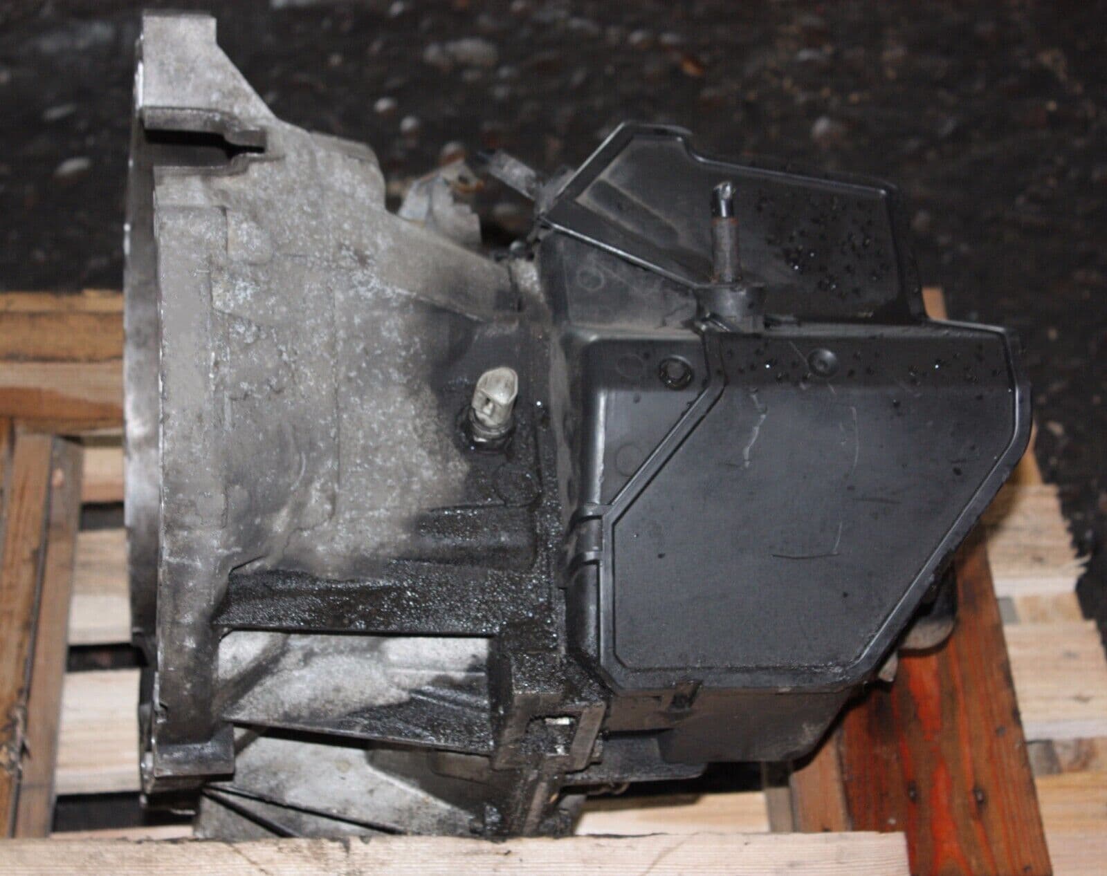 GENUINE FORD FOCUS MK2 / C-MAX MK1 1 8 PETROL GEARBOX 4M5R-7002-NK 2008 - 2011