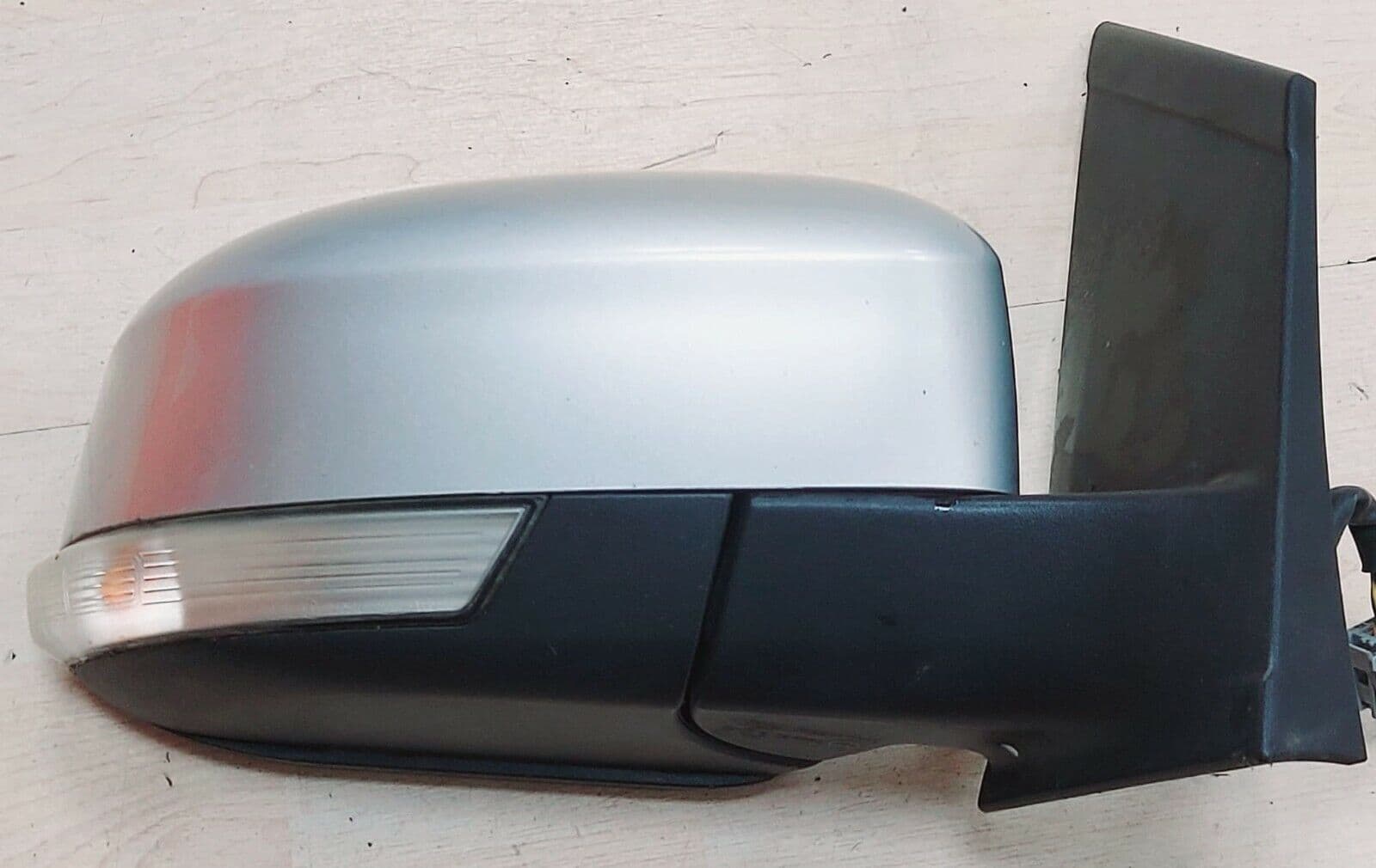 GENUINE FORD FOCUS MK2 DRIVER SIDE O/S WING MIRROR MOONDUST SILVER 2008 ...