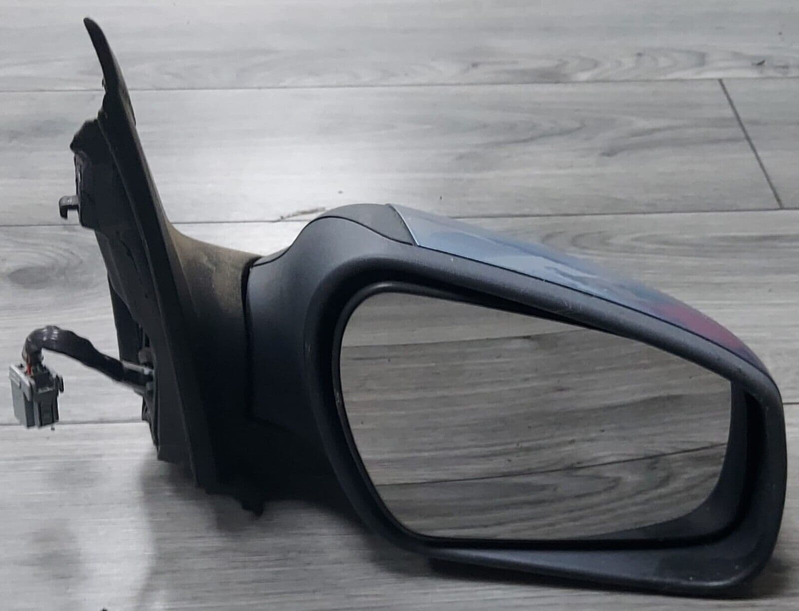 GENUINE FORD FOCUS MK2 DRIVER SIDE RIGHT WING MIRROR TONIC BLUE 2004-2007