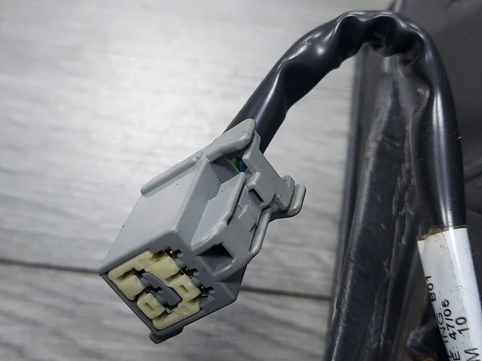 GENUINE FORD FOCUS MK2 DRIVER SIDE RIGHT WING MIRROR TONIC BLUE 2004-2007