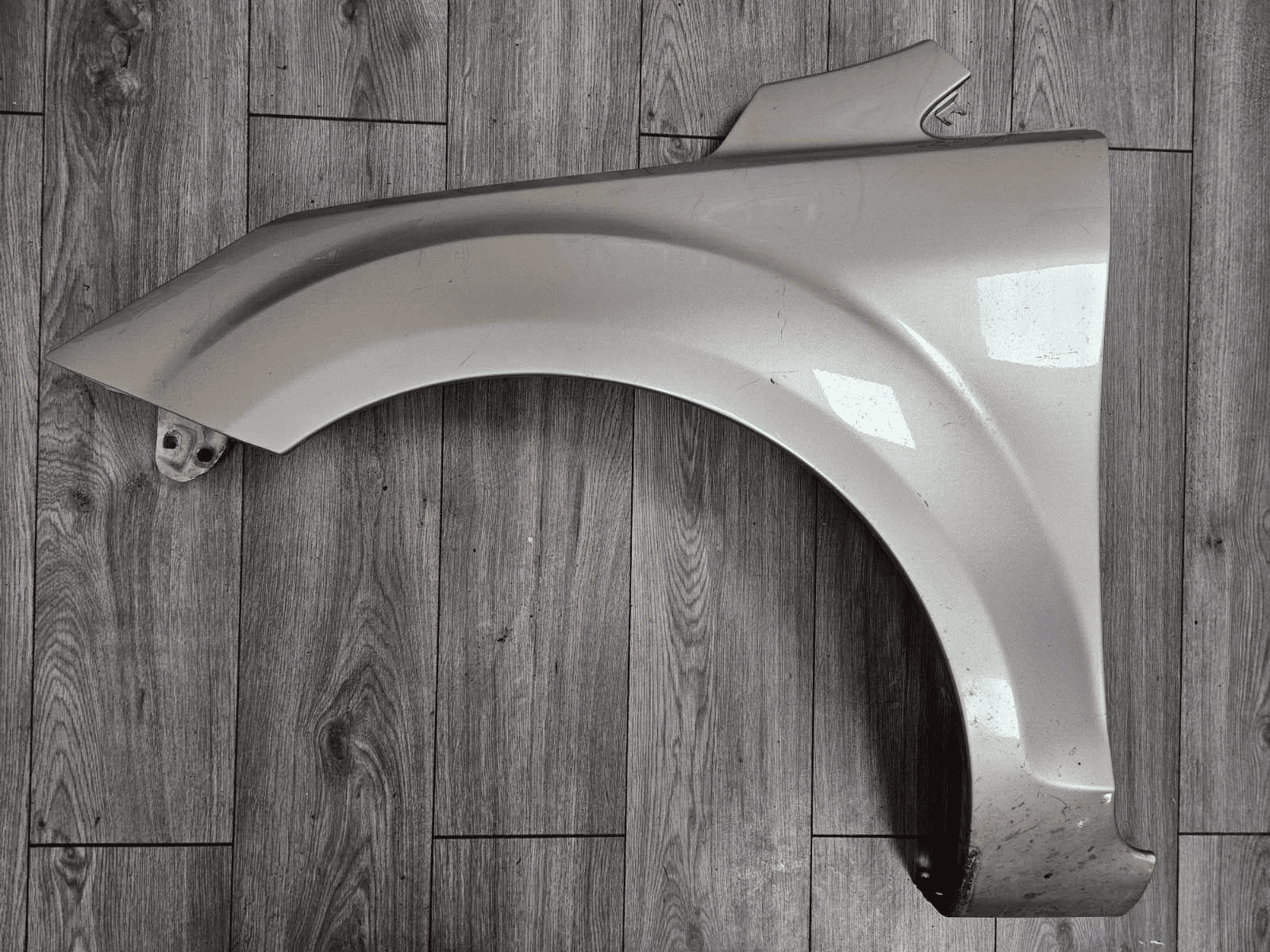 GENUINE FORD FOCUS MK2 FRONT PASSENGER LEFT WING PANEL SILVER 2008 - 2011