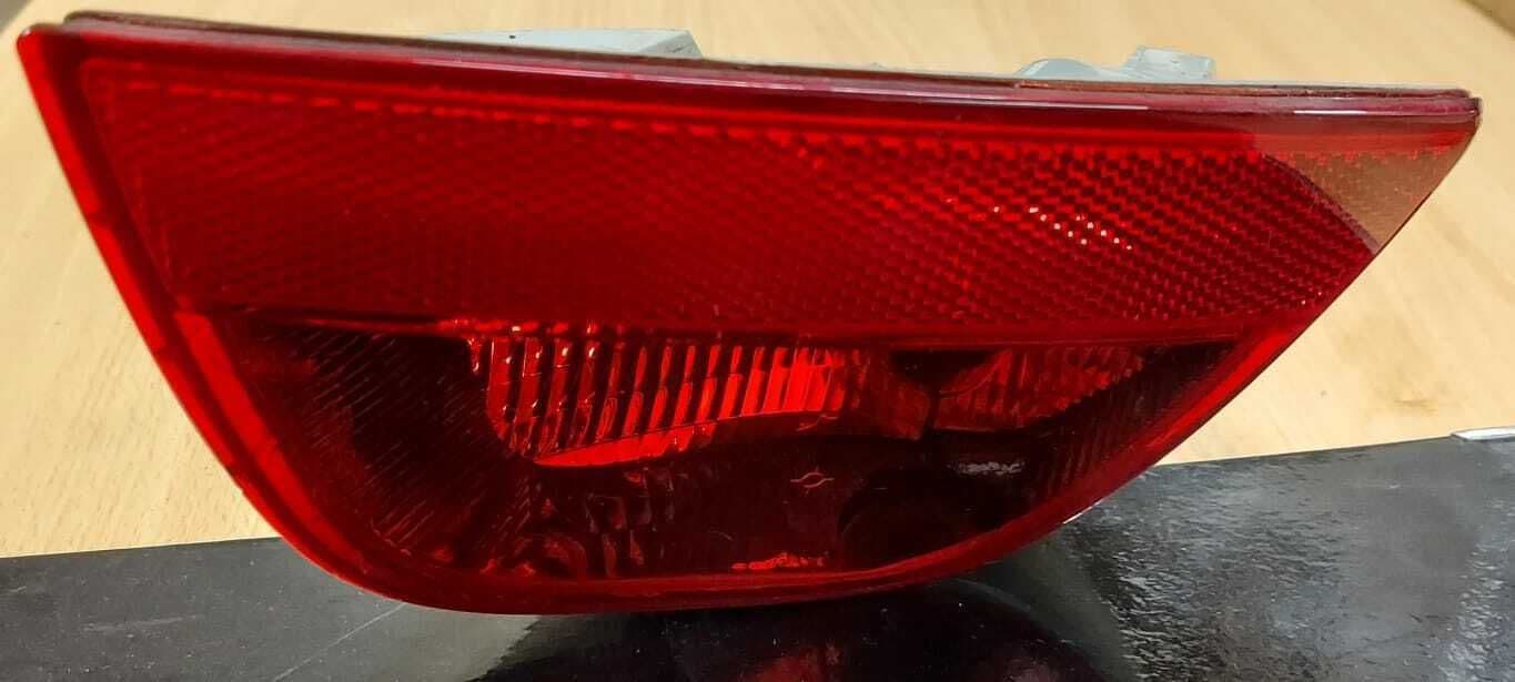 GENUINE FORD FOCUS MK2 REAR FOG LIGHT DRIVER RIGHT 2004 - 2007