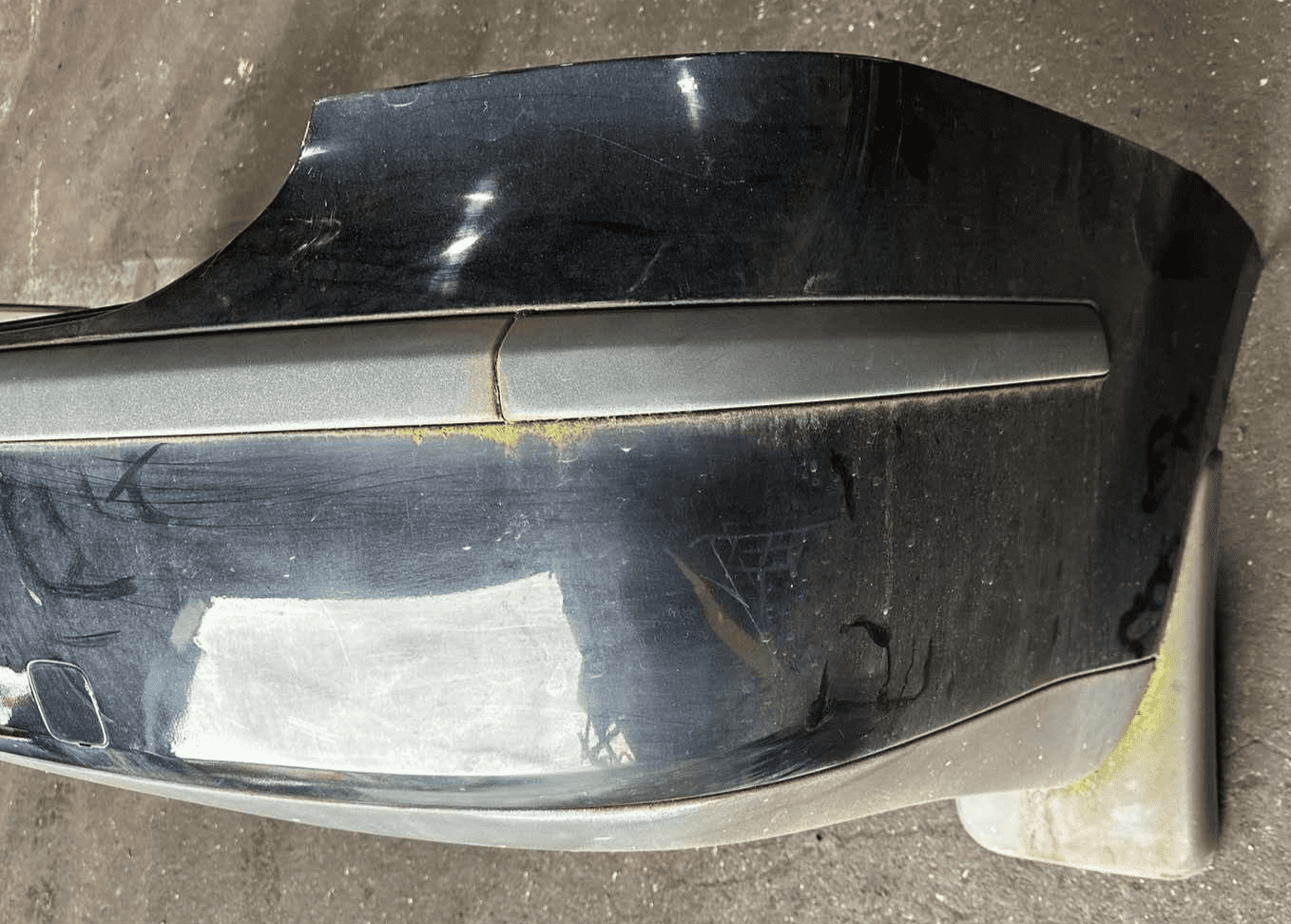 GENUINE FORD FOCUS MK2 SALOON PANTHER BLACK REAR BUMPER 2005 - 2007