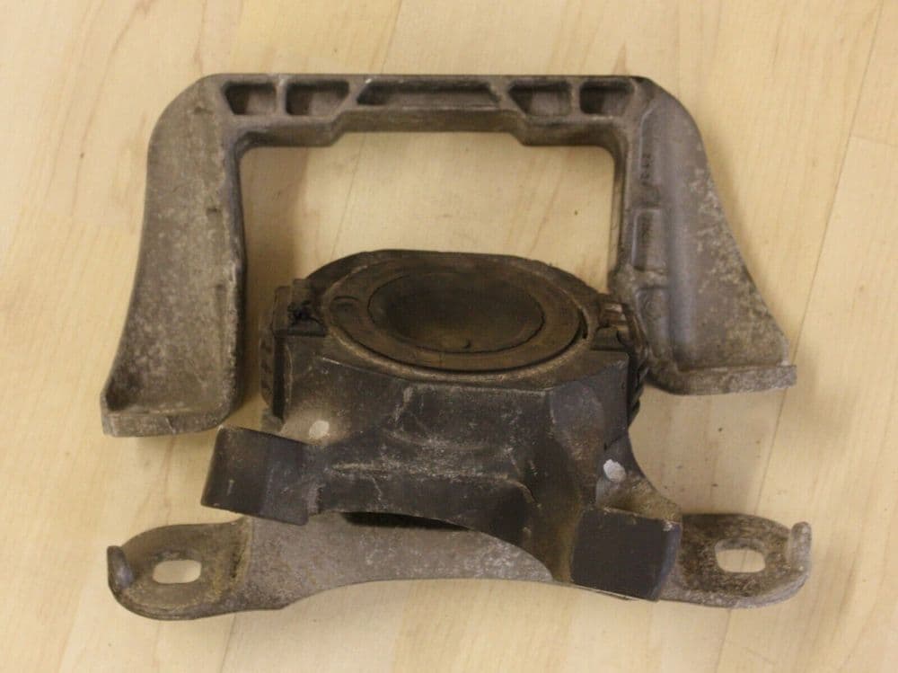 GENUINE FORD FOCUS MK2 ST 2 5 PET BEARING ENGINE MOUNT 3M51-6F012-FH ...