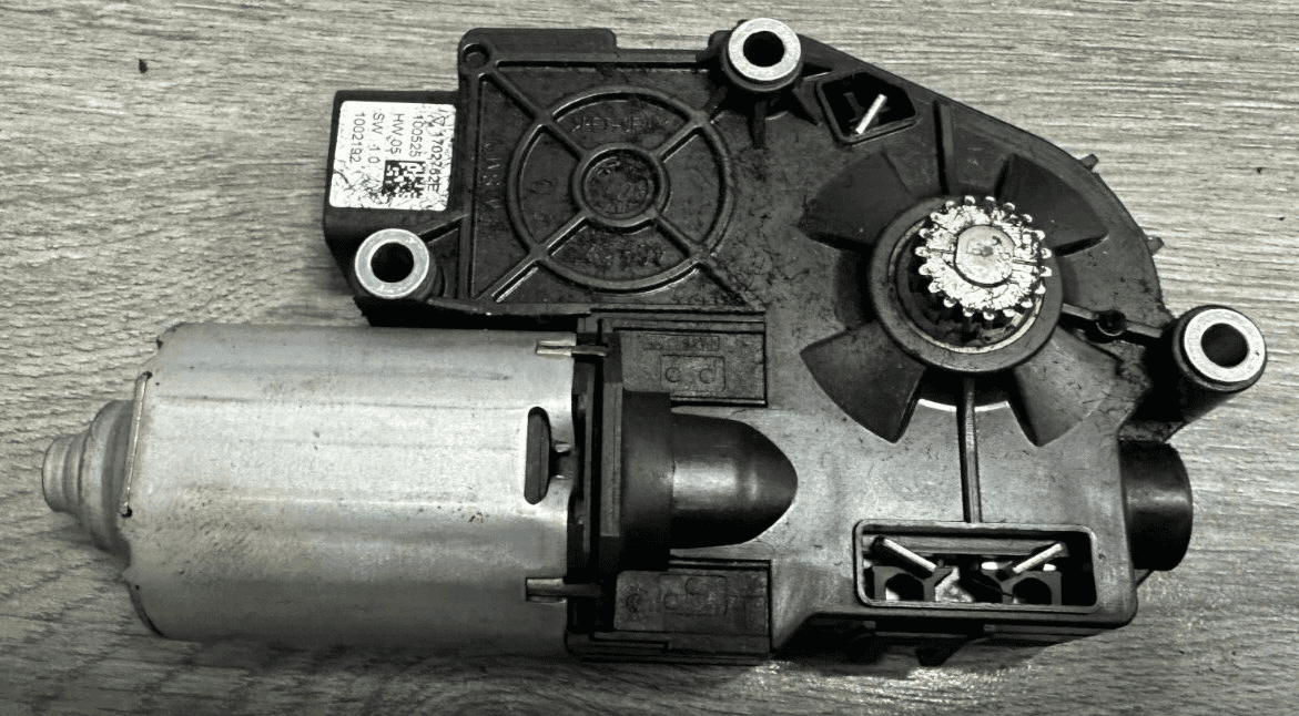 GENUINE FORD FOCUS MK2 SUNROOF MOTOR 4M51-A518A30-CJ 2005 - 2011