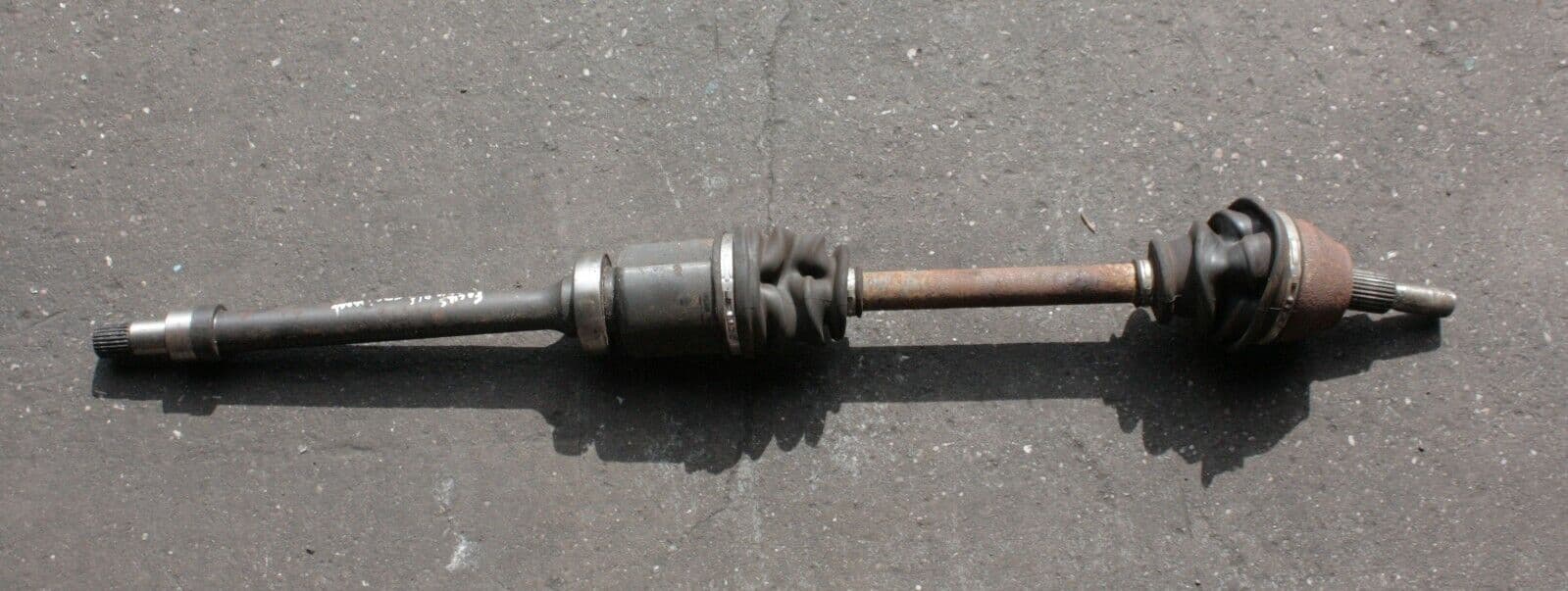GENUINE FORD FOCUS MK3 1 6 DIESEL DRIVER SIDE O/S/F DRIVE SHAFT 2012 - 2015