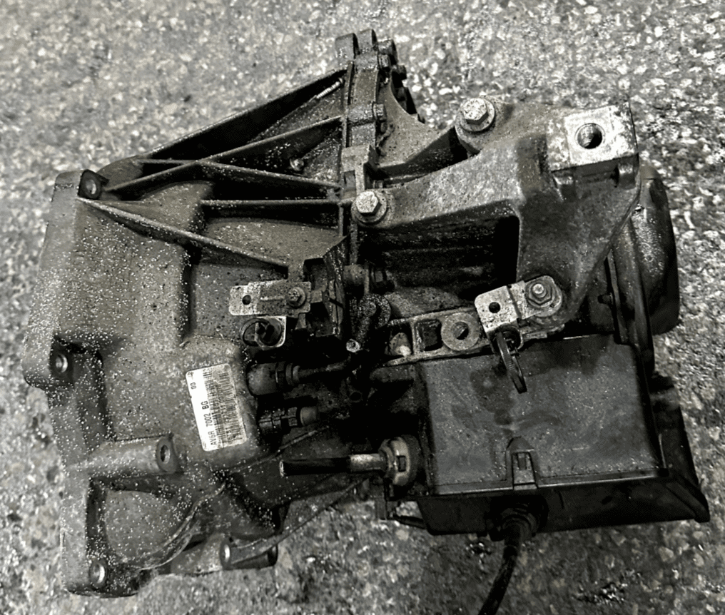 GENUINE FORD FOCUS MK3 1 6 PETROL 5 SPEED GEARBOX AV61-7002-BG 2011 - 2015