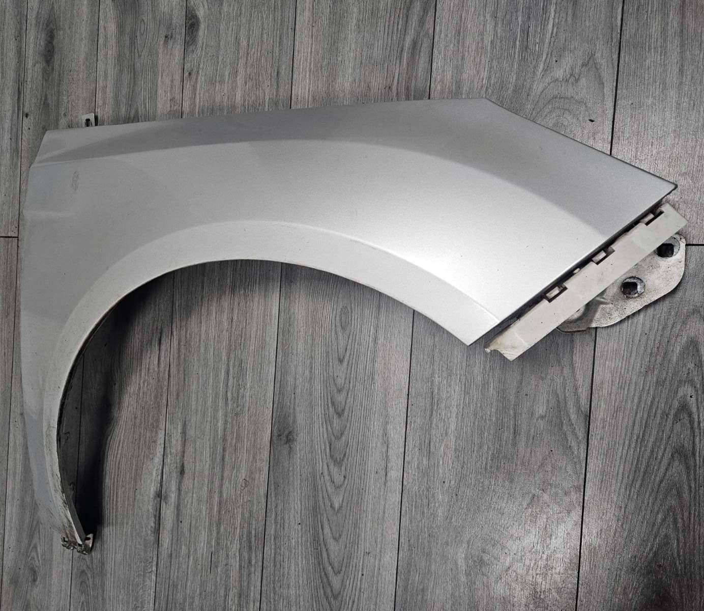 GENUINE FORD FOCUS MK3 FRONT RIGHT DRIVER WING MOONDUST SILVER 2011 - 2018