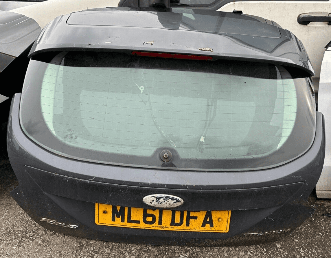 GENUINE FORD FOCUS MK3 HATCHBACK REAR BOOT TAILGATE MIDNIGHT SKY 2011 ...