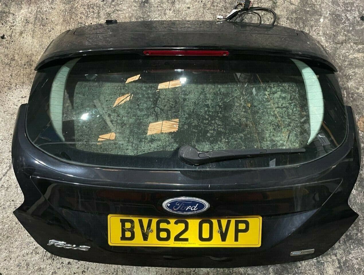 GENUINE FORD FOCUS MK3 HATCHBACK REAR DOOR TAILGATE PANTHER BLACK 2011 ...