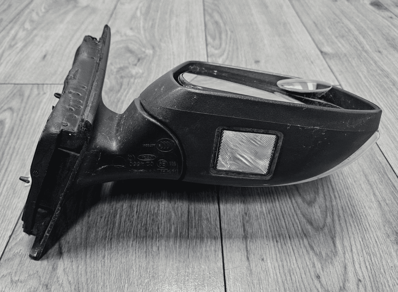 GENUINE FORD FOCUS MK3 POWERFOLD DRIVER RIGHT WING MIRROR RACE RED 2011 ...