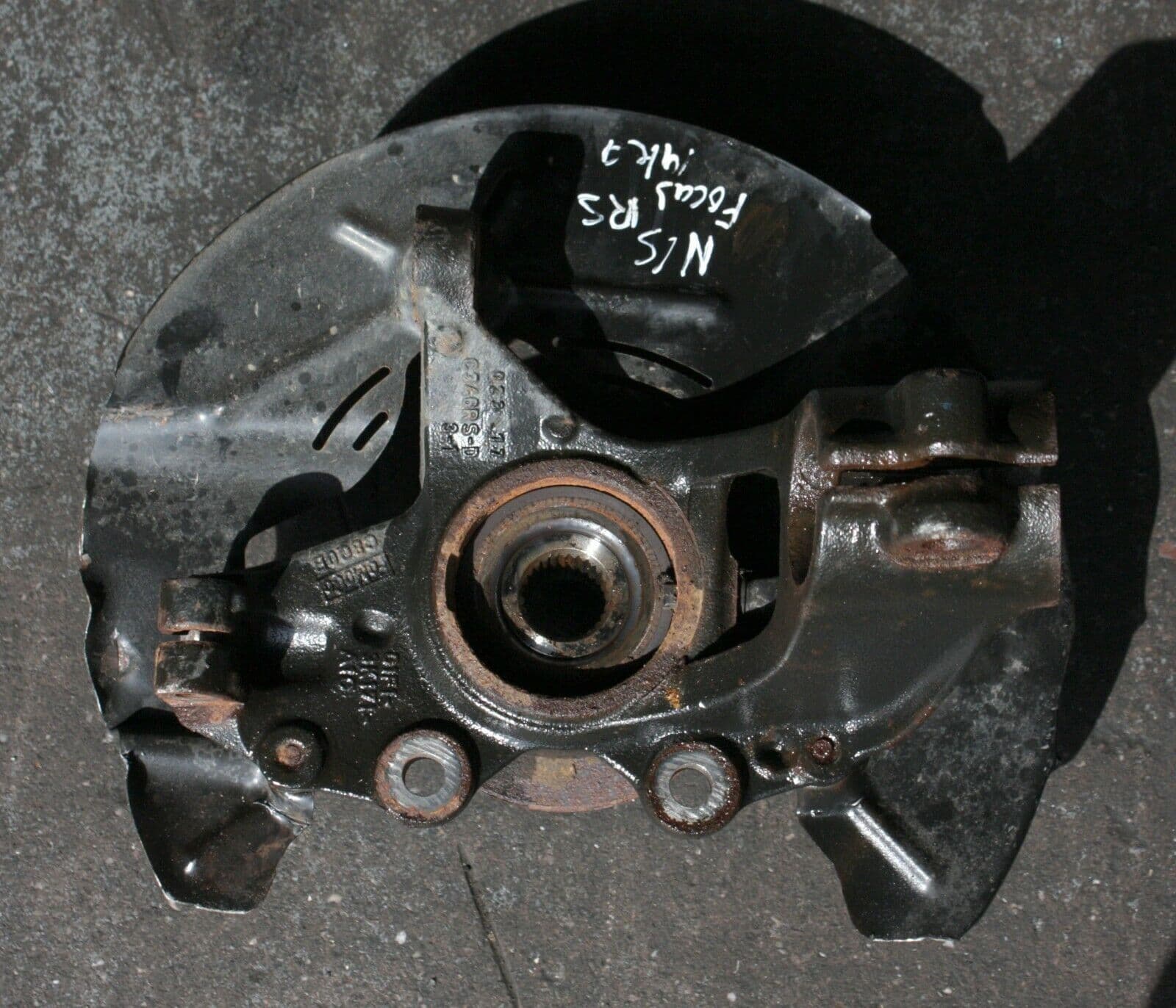 GENUINE FORD FOCUS MK3 RS PASSENGER FRONT N/S/F HUB KNUCKLE 2016 - 2018