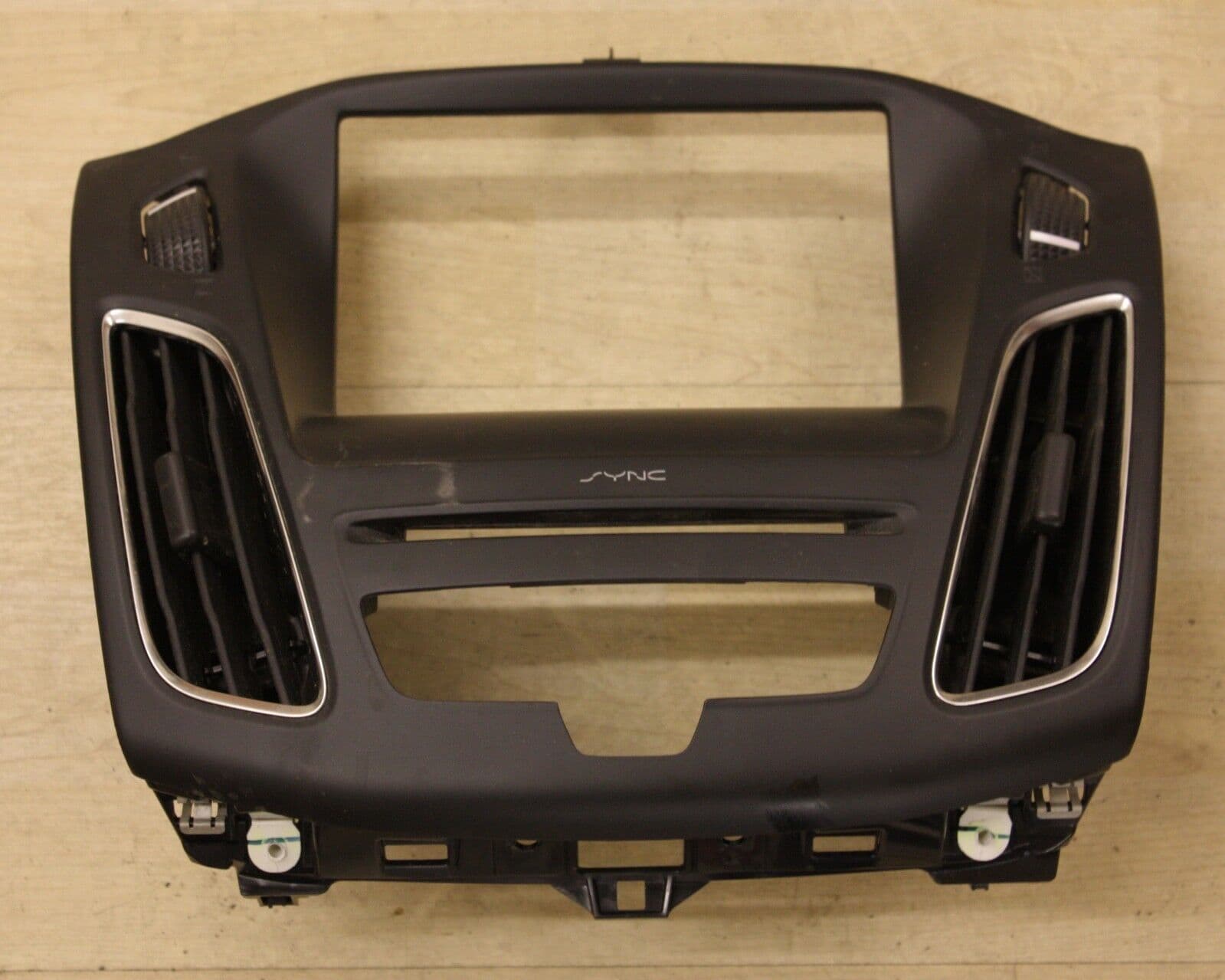 GENUINE FORD FOCUS MK5 CENTER CONSOLE FASCIA SURROUND TRIM 2015 - 2018