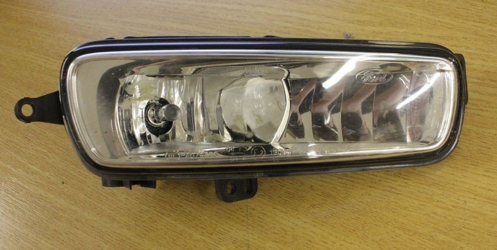 GENUINE FORD FOCUS MONDEO TRANSIT FRONT FOG LIGHT RIGHT DRIVER SIDE ...