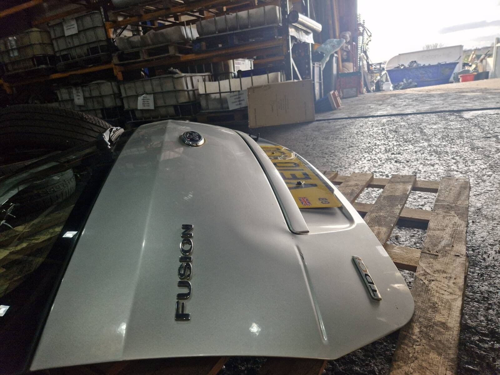 GENUINE FORD FUSION TAILGATE BACK DOOR BOOT SILVER DENTED 2006 - 2012