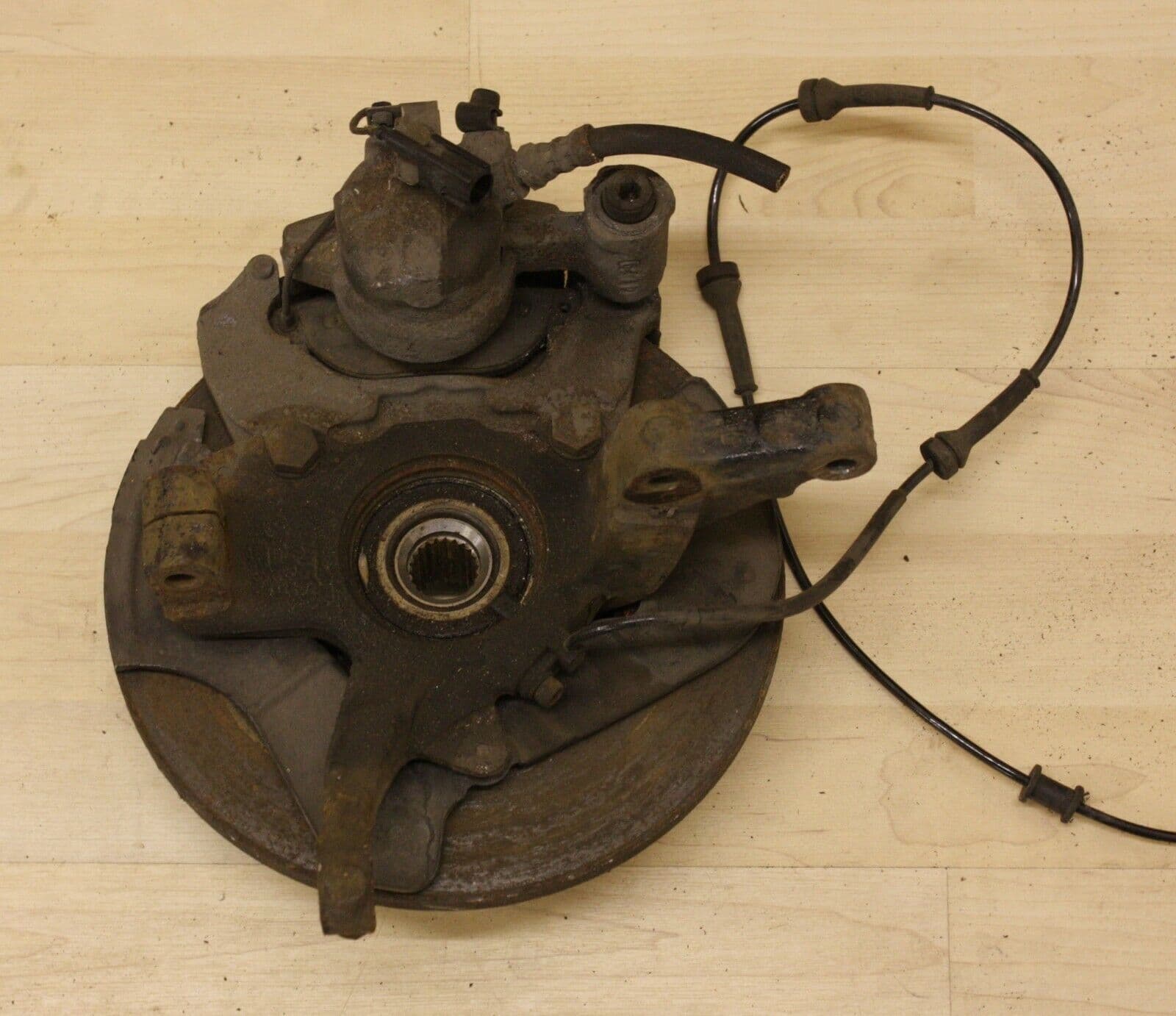 GENUINE FORD KA MK2 FRONT RIGHT DRIVER O/S/F HUB BEARING 2008 - 2015