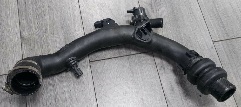 GENUINE FORD KUGA 1 5 PETROL BOOST PIPE INTERCOOLER 2312254 2013-2019