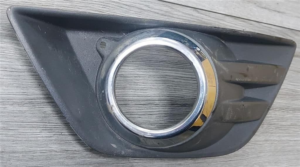 GENUINE FORD KUGA MK1 PASSENGER NS FRONT FOGLIGHT TRIM SURROUND 2008-2012