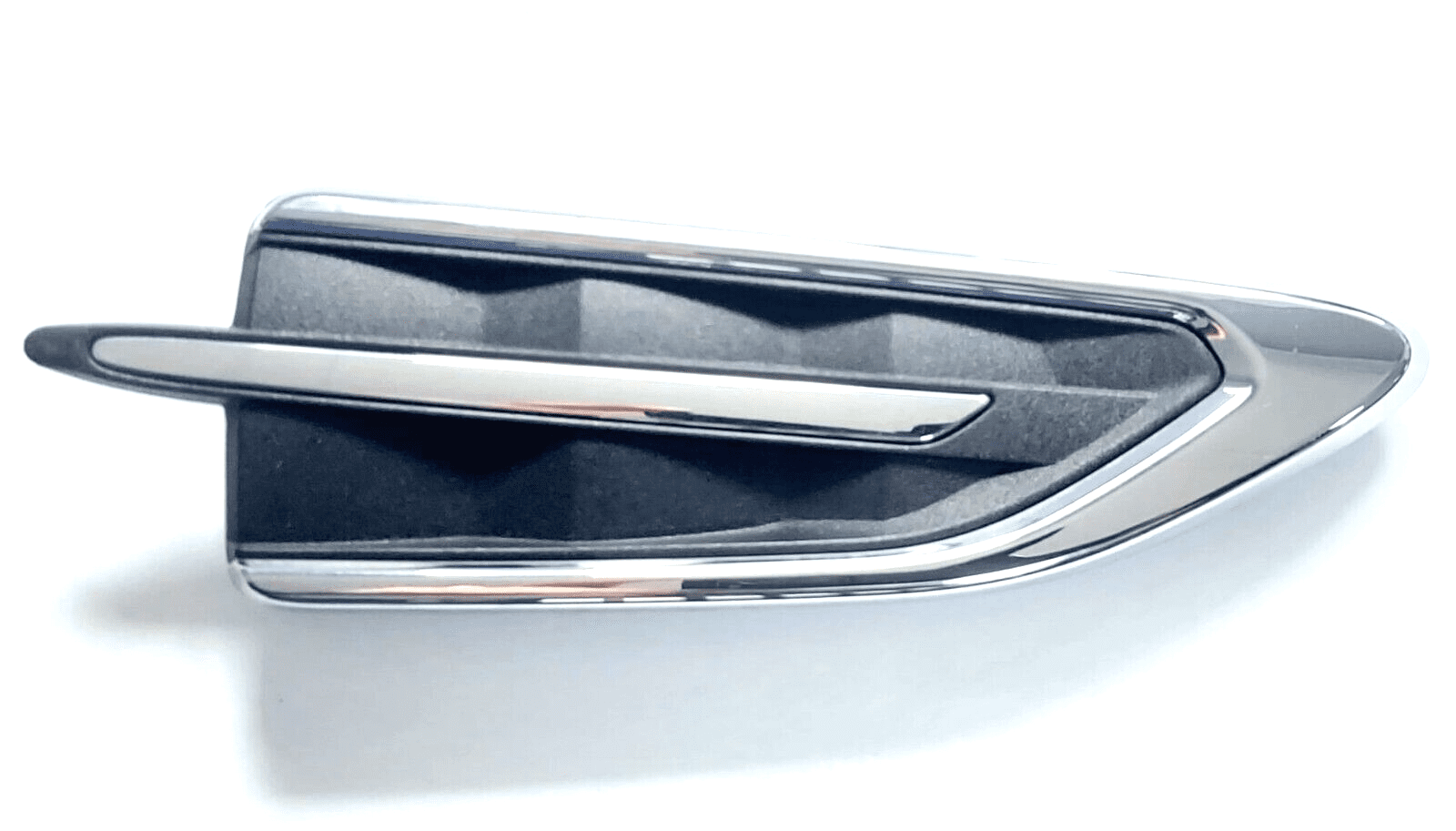 GENUINE FORD KUGA MK2 DRIVER FRONT RIGHT WING TRIM GRILL BADGE 2013-2019