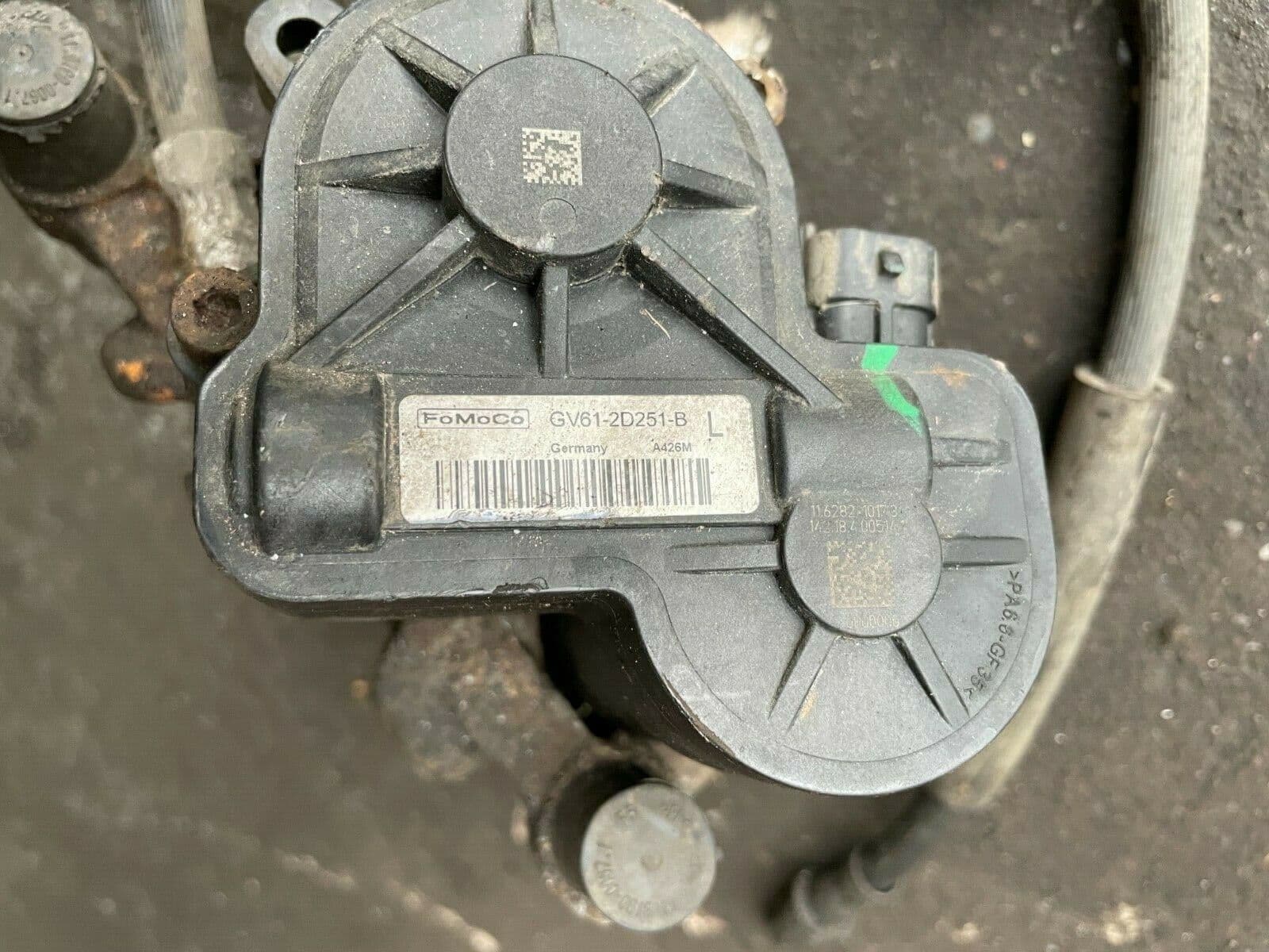 GENUINE FORD KUGA MK2 PASSENGER LEFT SIDE REAR ELECTRIC BRAKE CALIPER ...