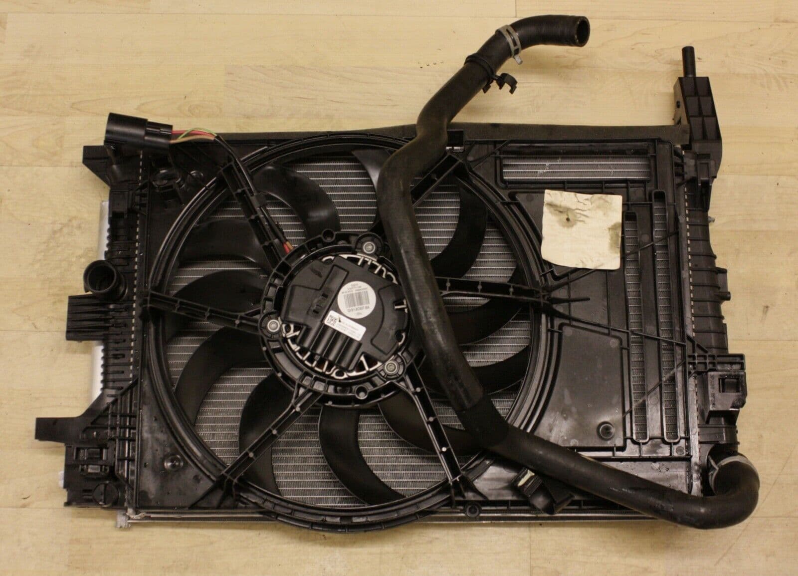 GENUINE FORD KUGA MK2 TDCi DIESEL WATER RADIATOR BV61-8005-BD 2016 - 2019