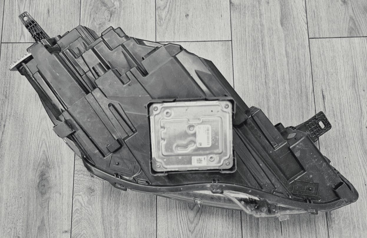 GENUINE FORD KUGA MK3 LED PASSENGER LEFT HEADLIGHT LV4B-13E015-GH 2020 ...