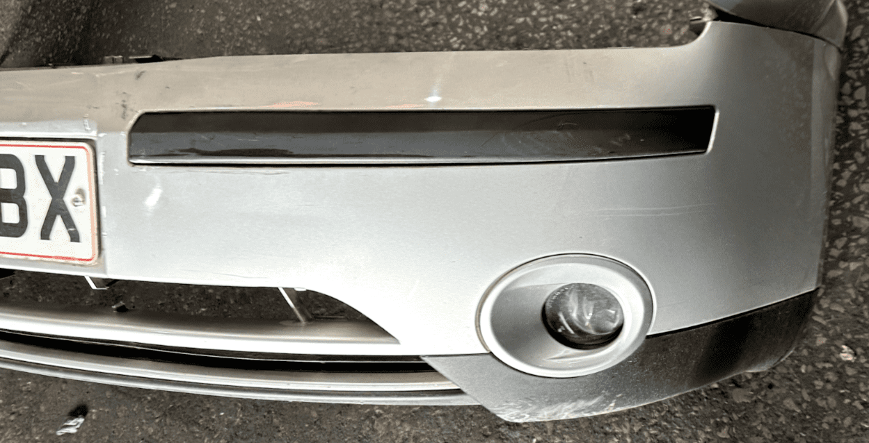 GENUINE FORD MONDEO MK3 FRONT BUMPER GRILL STARDUST SILVER 2001 - 2003