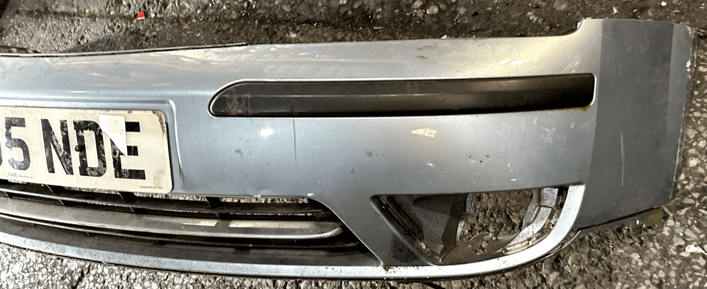GENUINE FORD MONDEO MK3 FRONT BUMPER TONIC BLUE 2004 - 2007