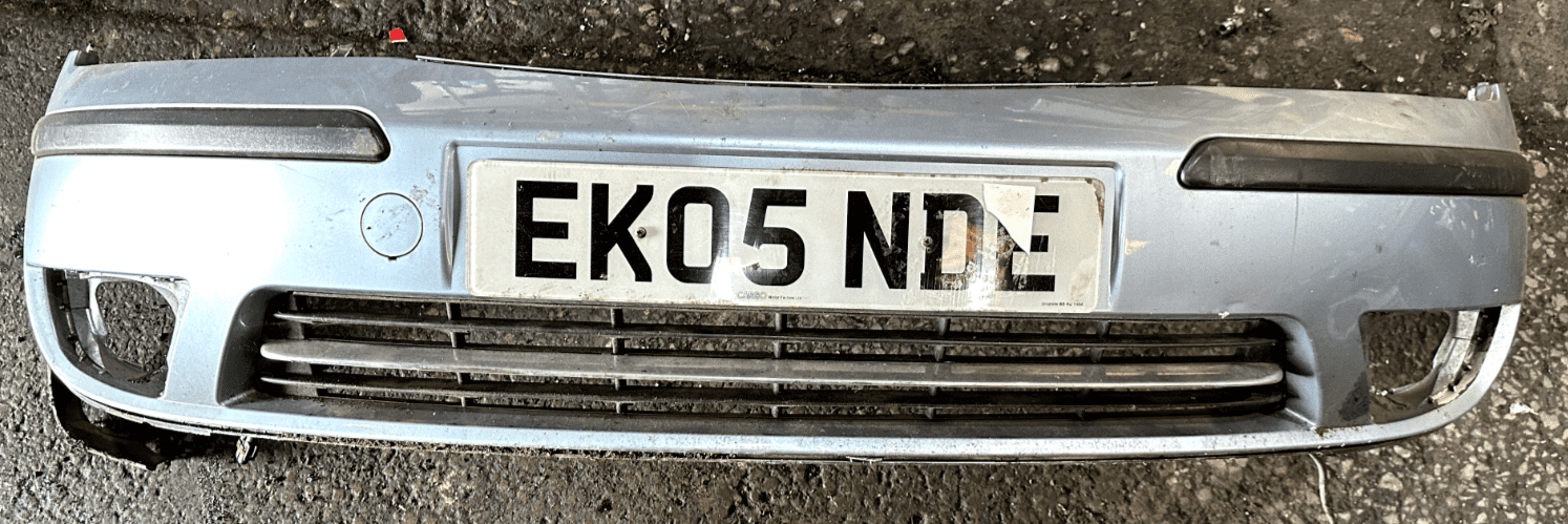 GENUINE FORD MONDEO MK3 FRONT BUMPER TONIC BLUE 2004 - 2007