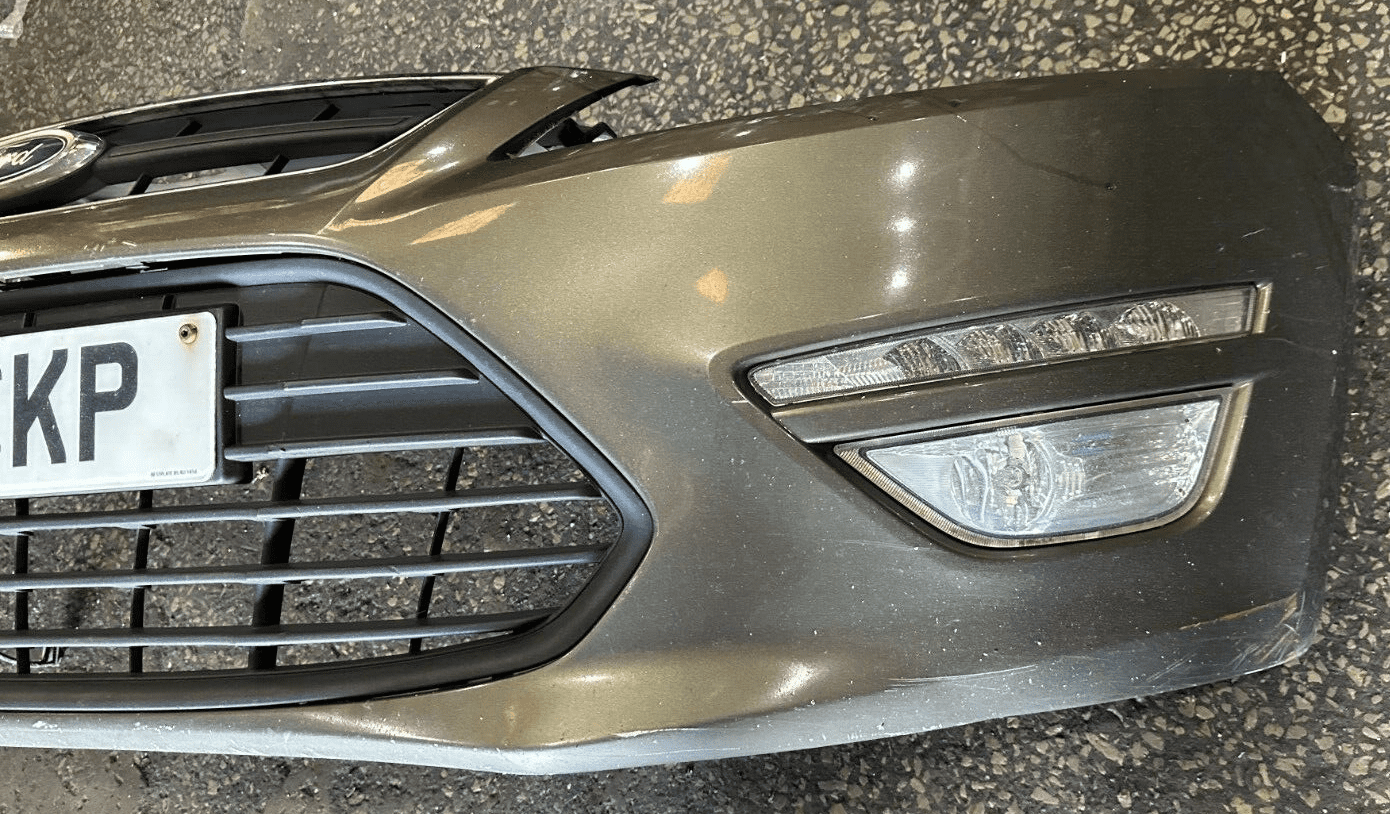 GENUINE FORD MONDEO MK4 FACELIFT FRONT BUMPER PARKSIDE GREEN PDC 2010 ...