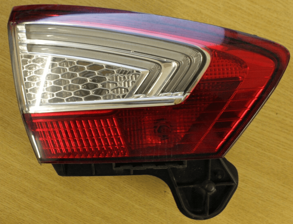 GENUINE FORD MONDEO MK4 HATCHBACK LEFT INNER LED BRAKE TAIL LIGHT 2010 ...