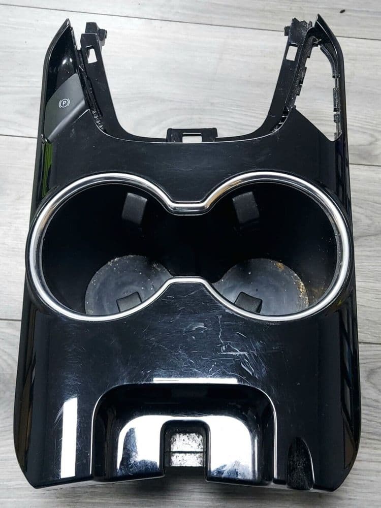 GENUINE FORD MONDEO MK5 CENTRE CONSOLE DRINKS HOLDER GLOSS BLACK 2015-2019