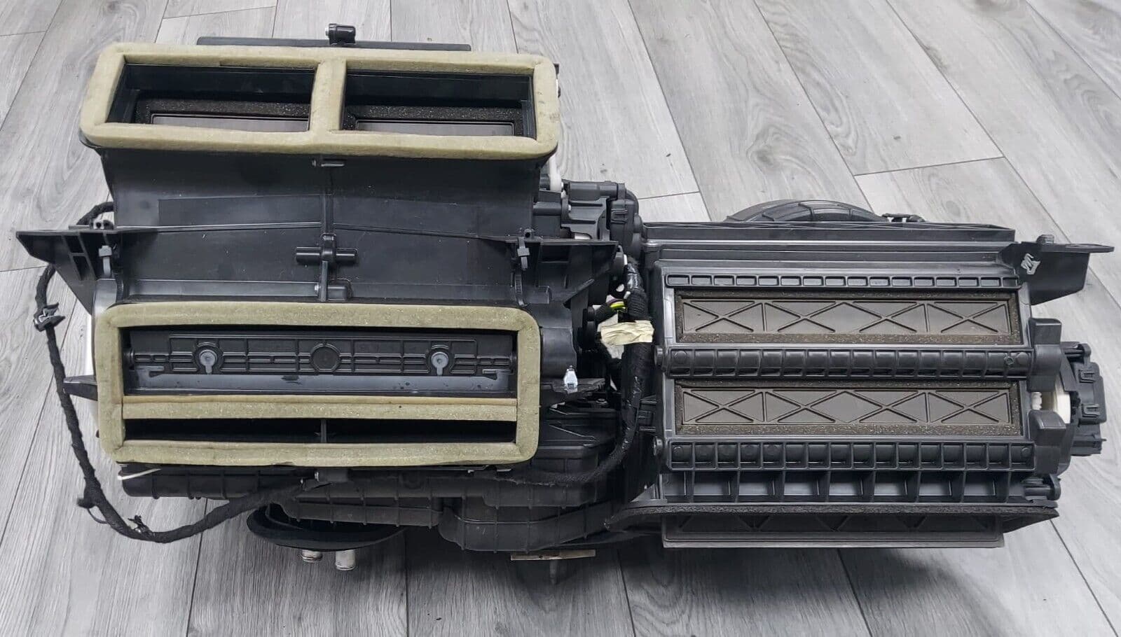 GENUINE FORD MONDEO MK5 COMPLETE HEATER MATRIX DG9H-19B555-DN 2015-2019