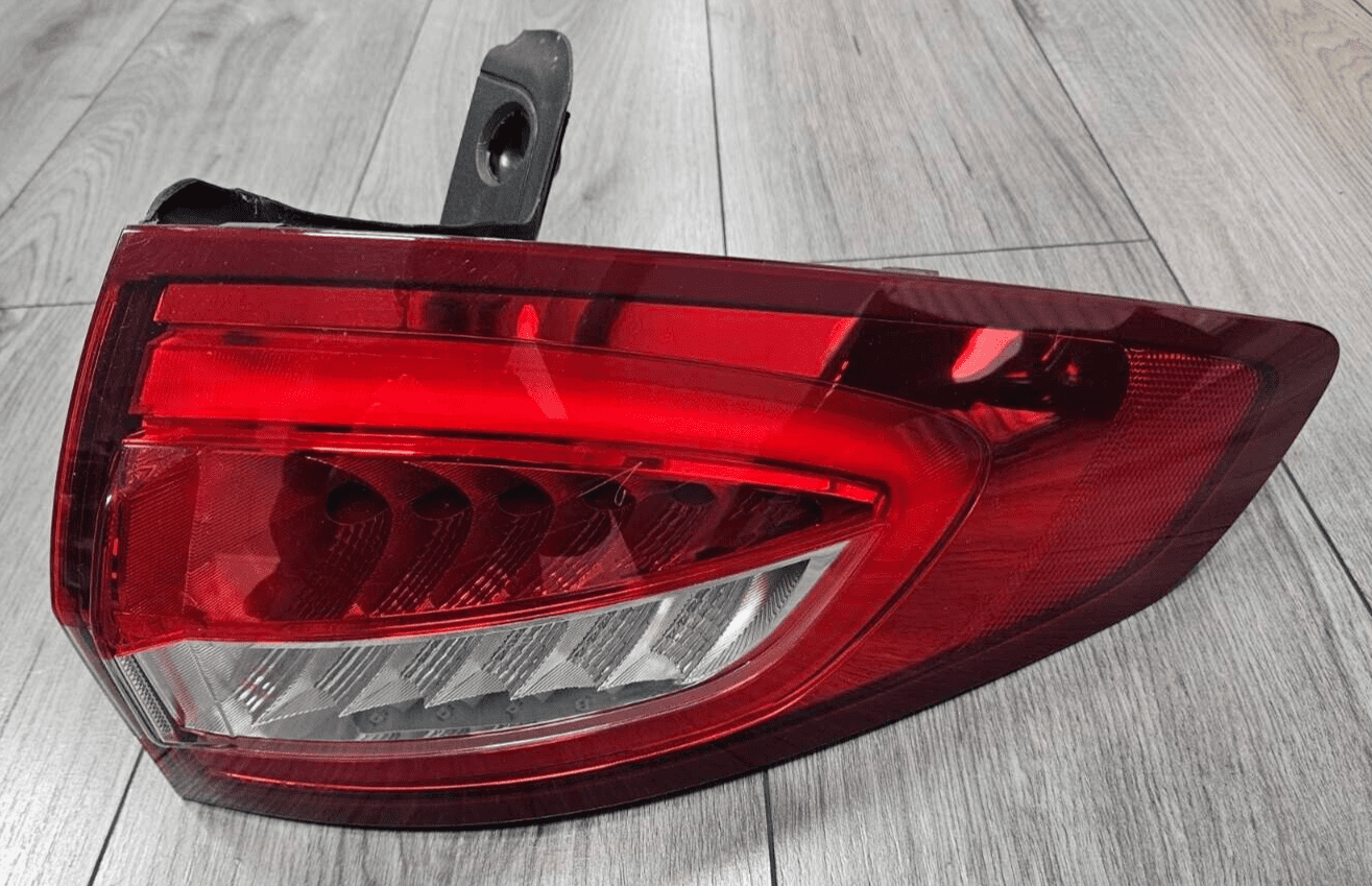 GENUINE FORD MONDEO MK5 ESTATE DRIVER RIGHT OUTER TAIL LIGHT 2018 - 2022