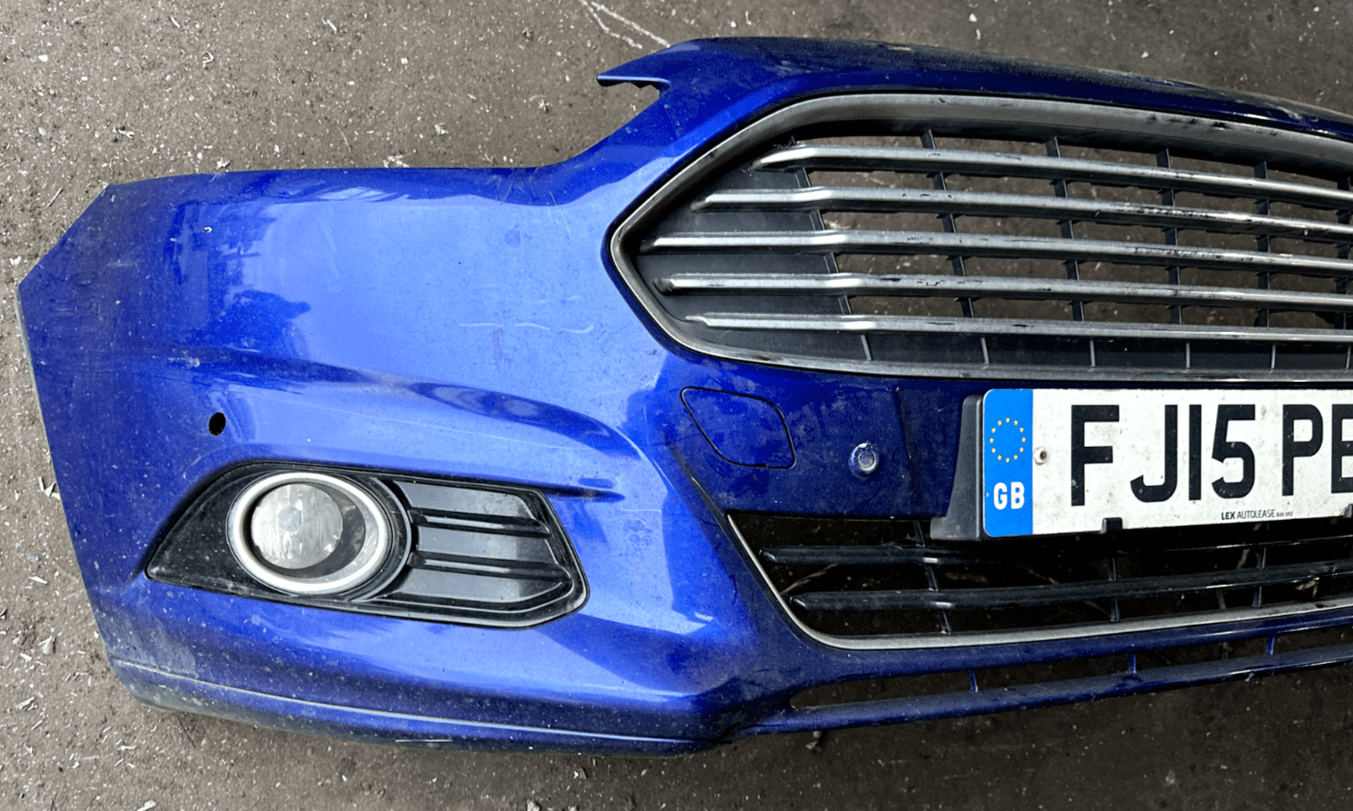 GENUINE FORD MONDEO MK5 FRONT BUMPER DEEP IMPACT BLUE COMPLETE 2015 - 2019