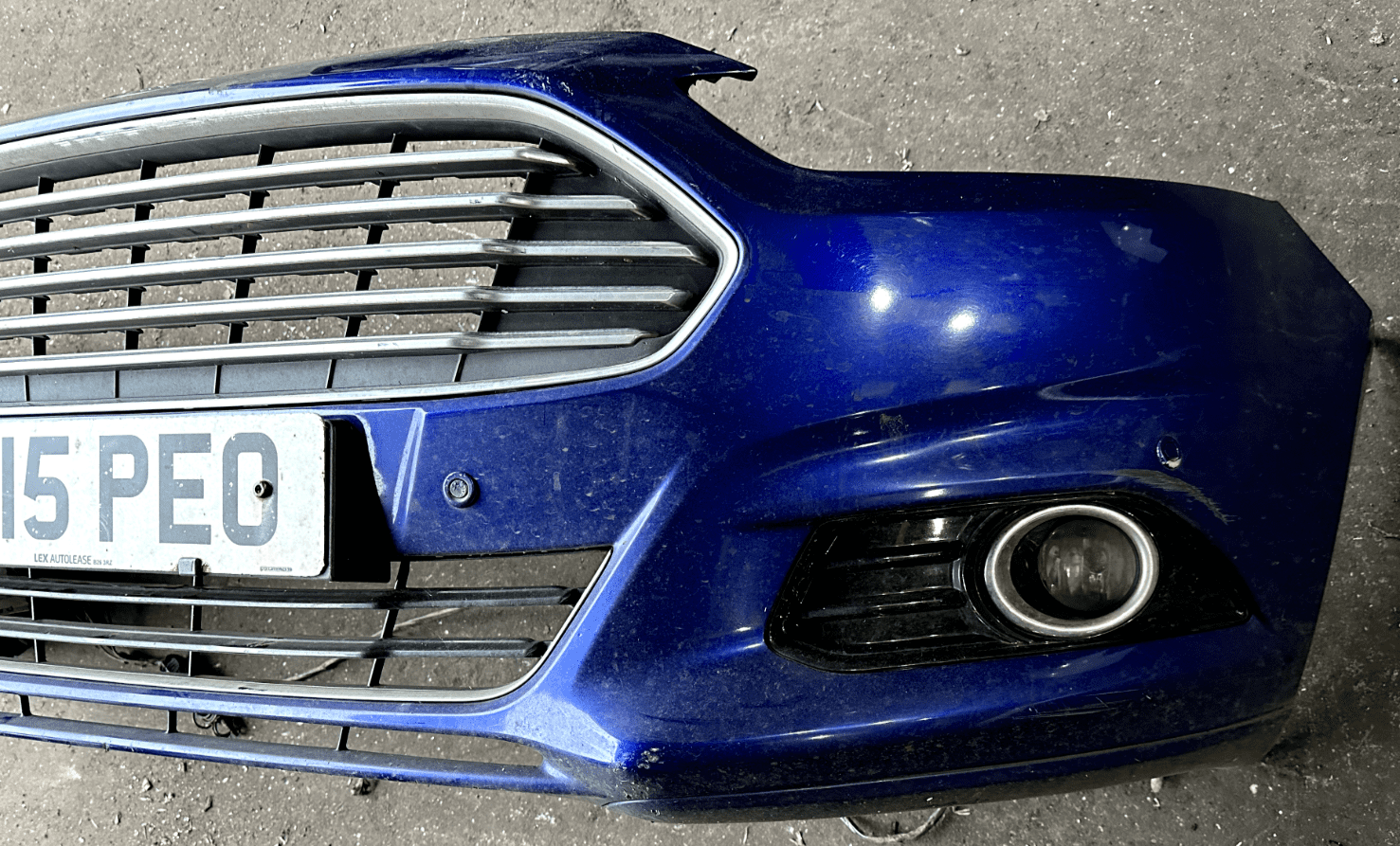 GENUINE FORD MONDEO MK5 FRONT BUMPER DEEP IMPACT BLUE COMPLETE 2015 - 2019