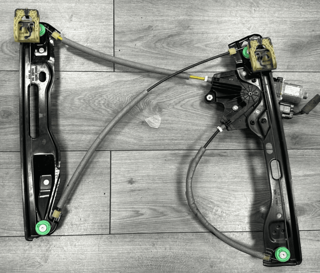 GENUINE FORD MONDEO MK5 FRONT RIGHT DRIVER WINDOW REGULATOR MOTOR 2015 ...