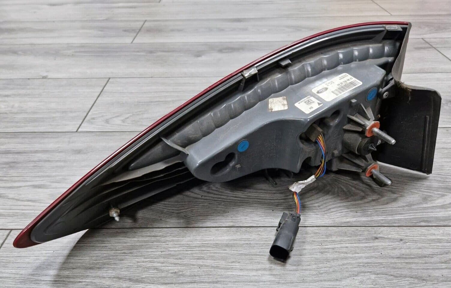 GENUINE FORD MONDEO MK5 HATCHBACK DRIVER RIGHT OUTER TAIL LIGHT 2015 - 2019