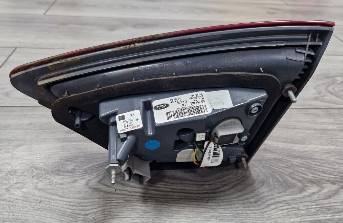 GENUINE FORD MONDEO MK5 HATCHBACK PASSENGER LEFT INNER TAIL LIGHT 2015 ...