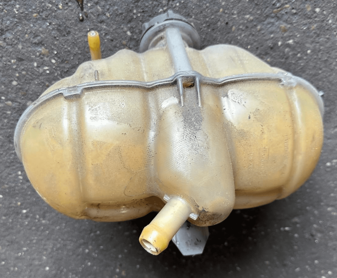 GENUINE FORD MUSTANG 2 3 / 5 0 COOLANT EXPANSION TANK FR33-8A080-AC ...