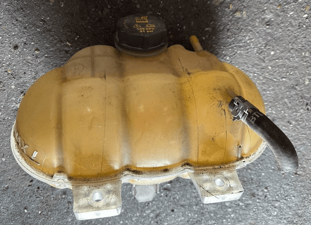 GENUINE FORD MUSTANG 2 3 / 5 0 COOLANT EXPANSION TANK FR33-8A080-AC ...
