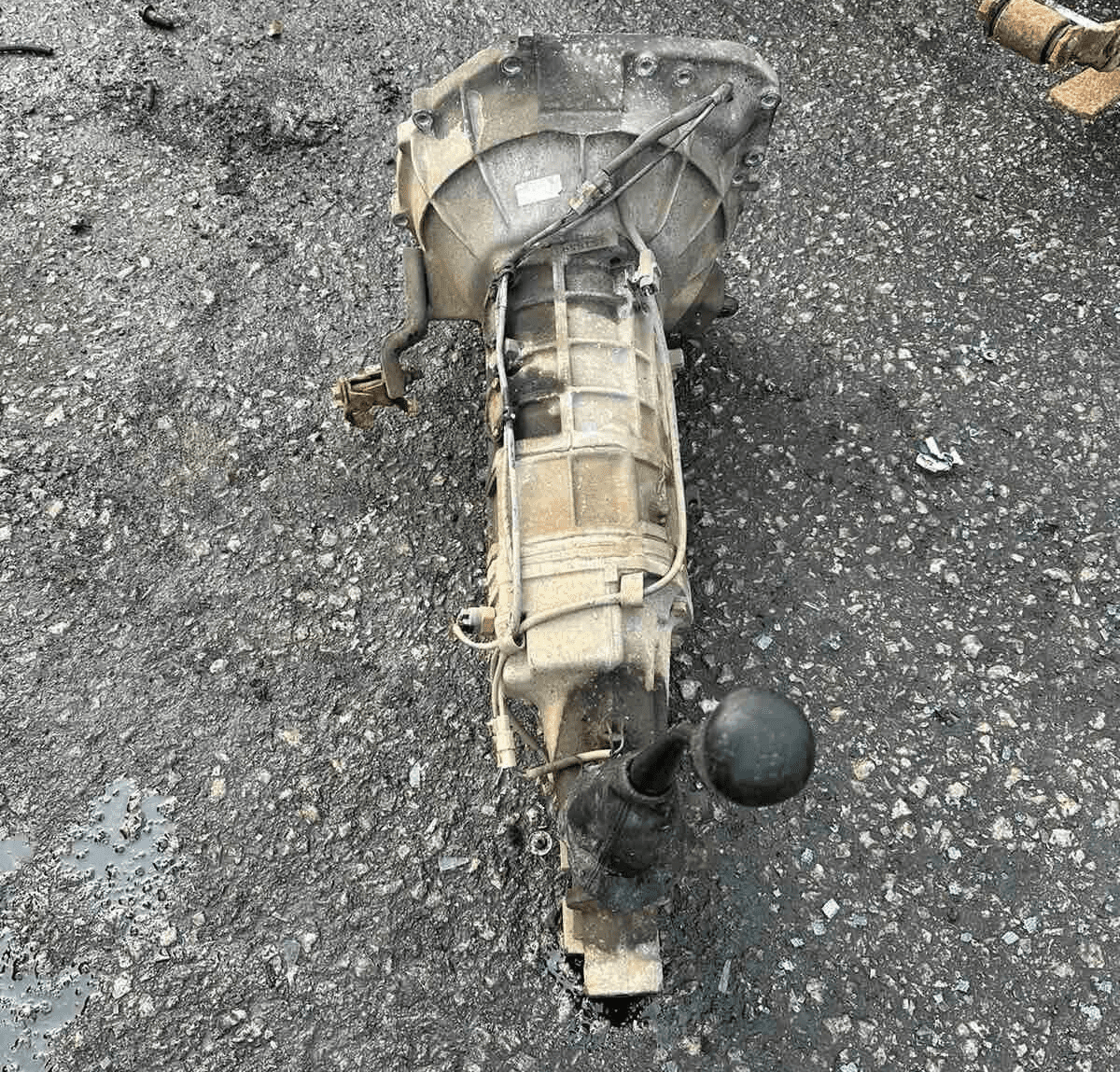 GENUINE FORD RANGER 2 5 TDi 2WD 5 SPEED GEARBOX XM34-7002-RA 2002 - 2006