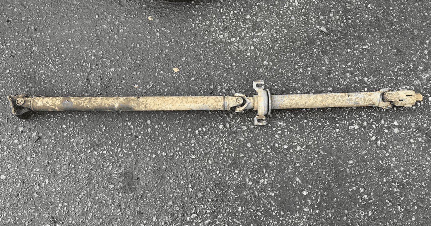 GENUINE FORD RANGER 2 5 TDi 2WD 5 SPEED PROP SHAFT XM34-4602-FD 2002 - 2006