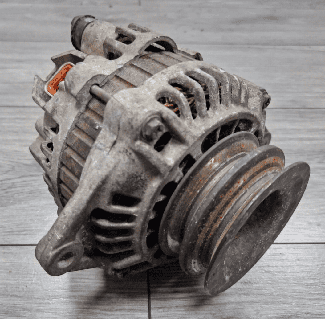 GENUINE FORD RANGER 2 5 TDi ALTERNATOR XM34-10300-BA 2000 - 2006