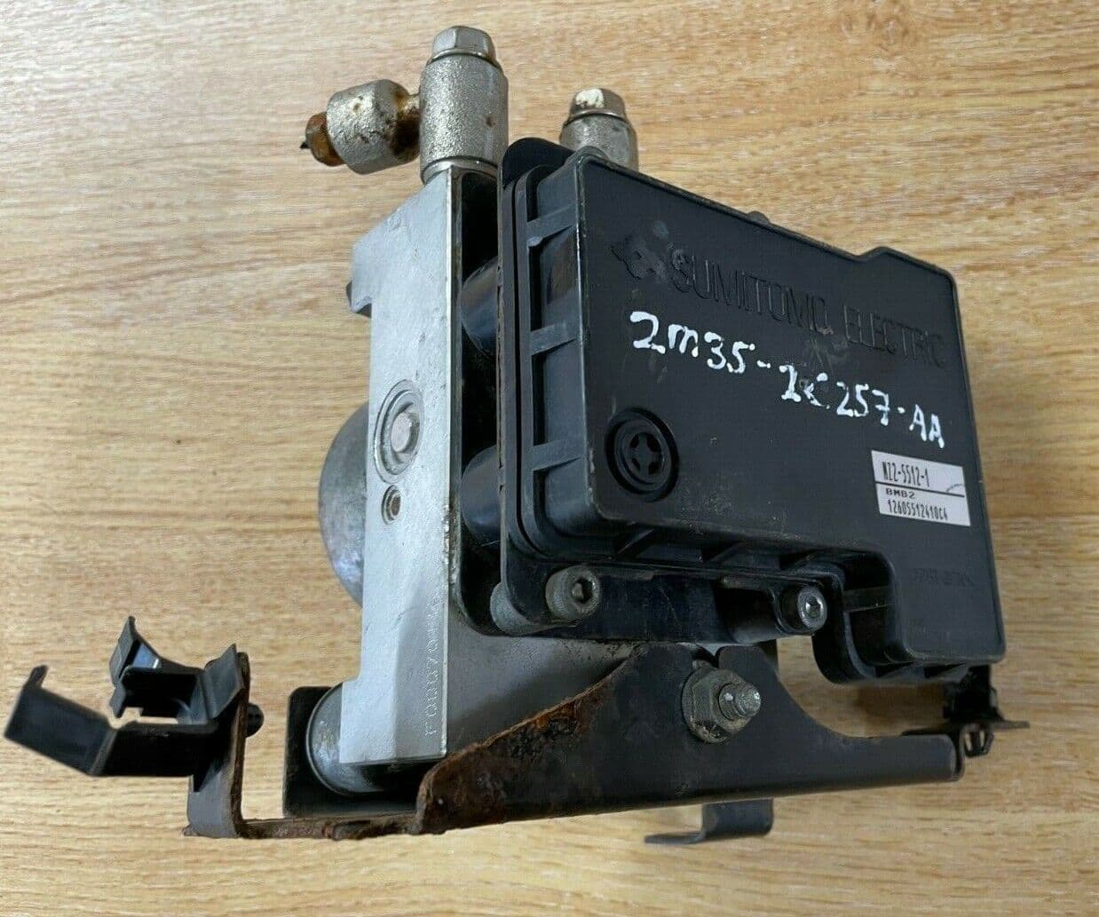 GENUINE FORD RANGER ABS PUMP MODULATOR CONTROL UNIT 2M35-2C257-AA 2002 ...