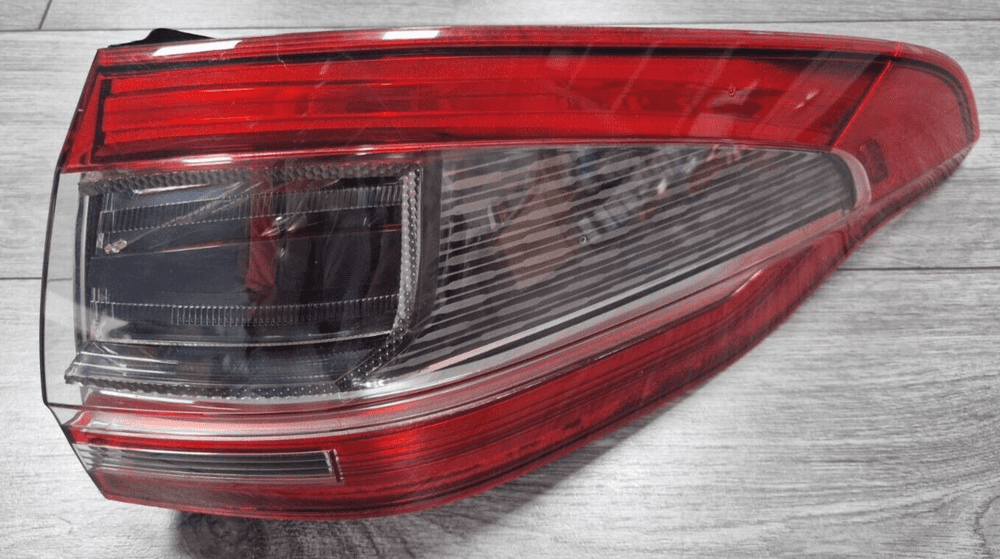 GENUINE FORD S-MAX DRIVER REAR OUTER TAIL LIGHT AM21-13404-AG 2010-2015