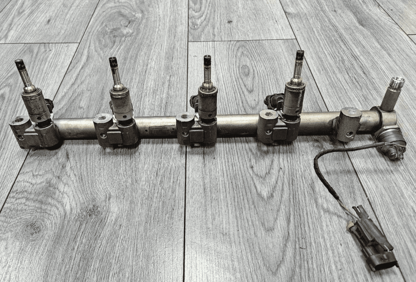 GENUINE FORD S-MAX MK1 2 0 PETROL ECOBOOST FUEL RAIL & INJECTORS 2010 ...