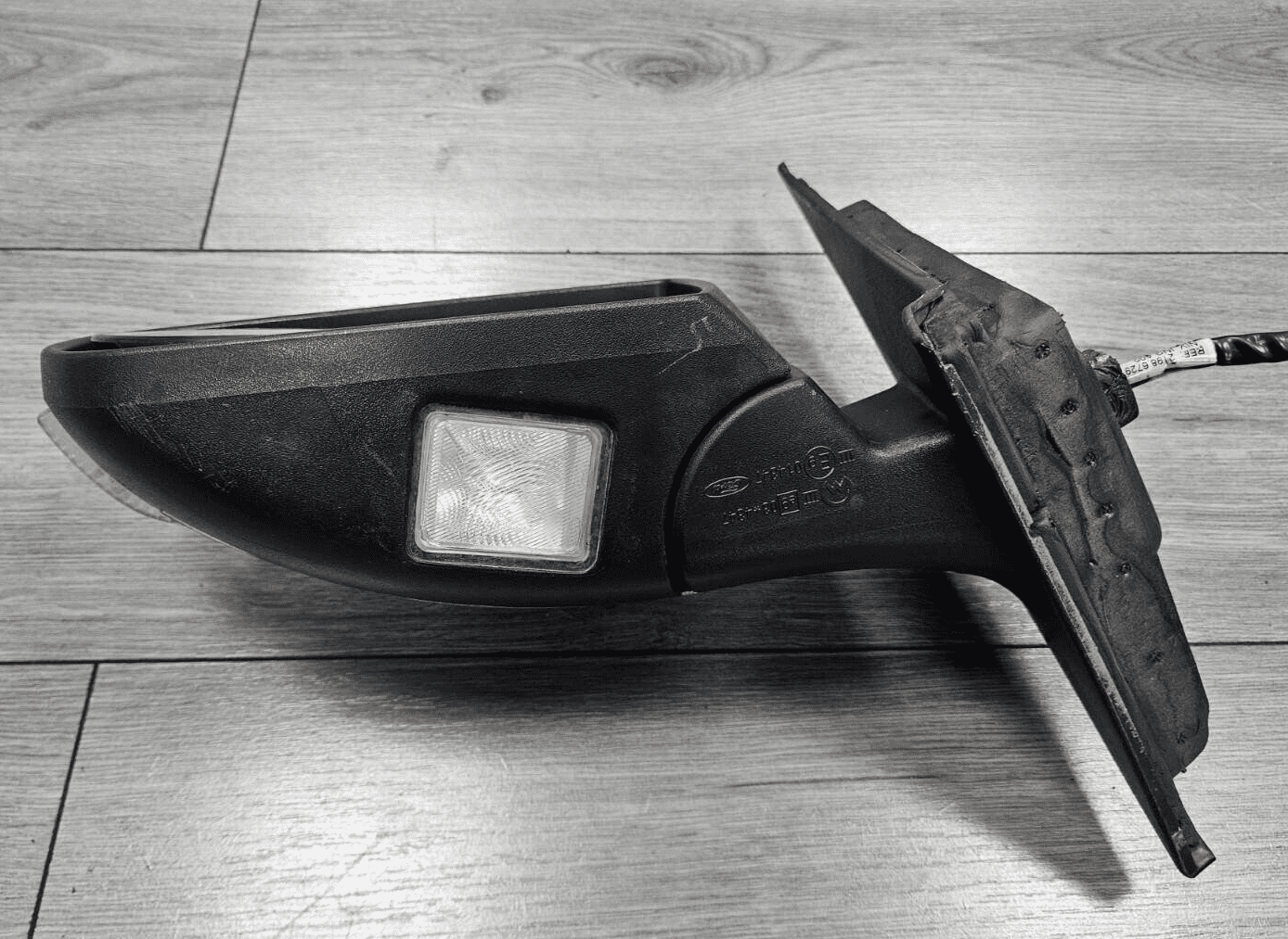 GENUINE FORD S-MAX MK1 PASSENGER WING MIRROR PUDDLE LIGHT TONIC BLUE ...