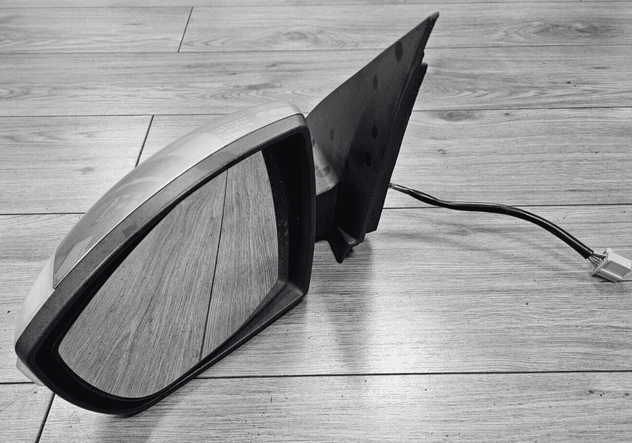 GENUINE FORD S-MAX PASSENGER LEFT WING MIRROR PUDDLE LIGHT SILVER 2010 ...